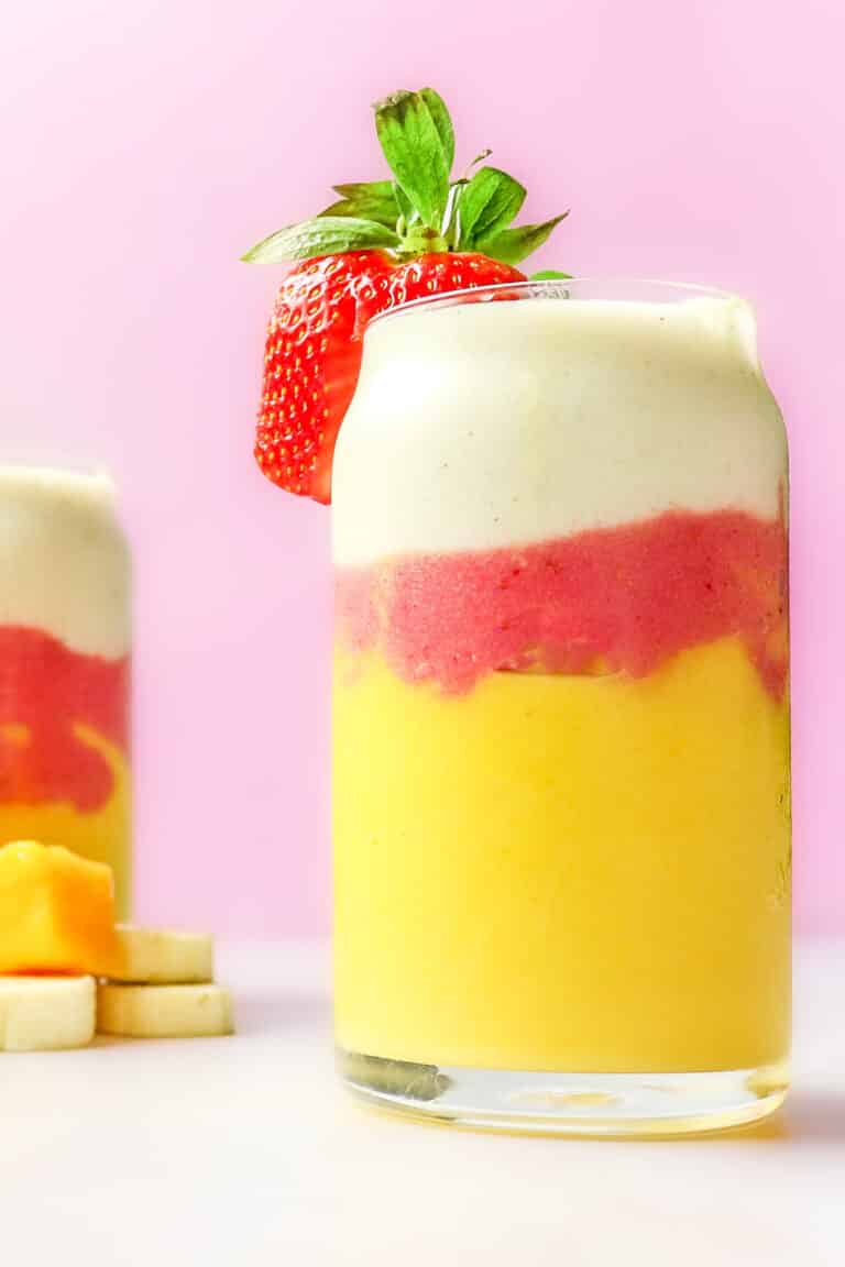 Mango Banana and Strawberry Smoothie | Sinful Kitchen