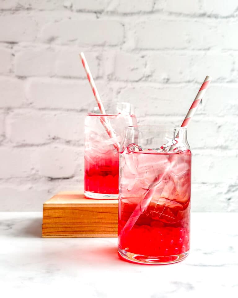 2-Minute Summer-Berry Starbucks Refresher: Copycat Recipe | Sinful Kitchen