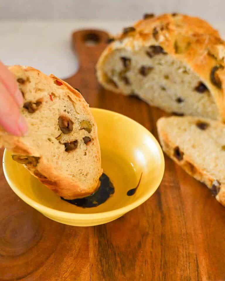 No Knead Olive Bread | Sinful Kitchen